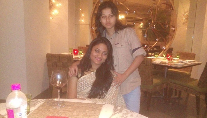 অস্বাভাবিক মৃত্যু অভিনেত্রীর, আত্মহত্যার চেষ্টা বান্ধবীর | কলকাতা News ...