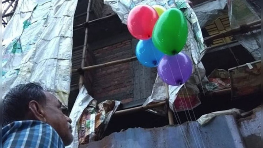বেলুনে গ্যাস ভরতে গিয়ে বিপত্তি, সিলিন্ডার ফেটে উড়ে গেল পা, ঝলসে গেল ...