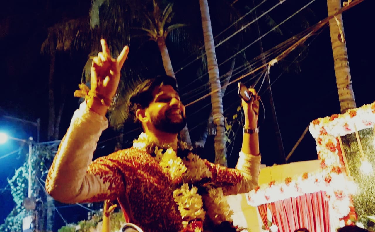TV Actor Neel Bhattacharya & Trina Saha's Wedding | নৌকা করে বিয়ে করতে ...