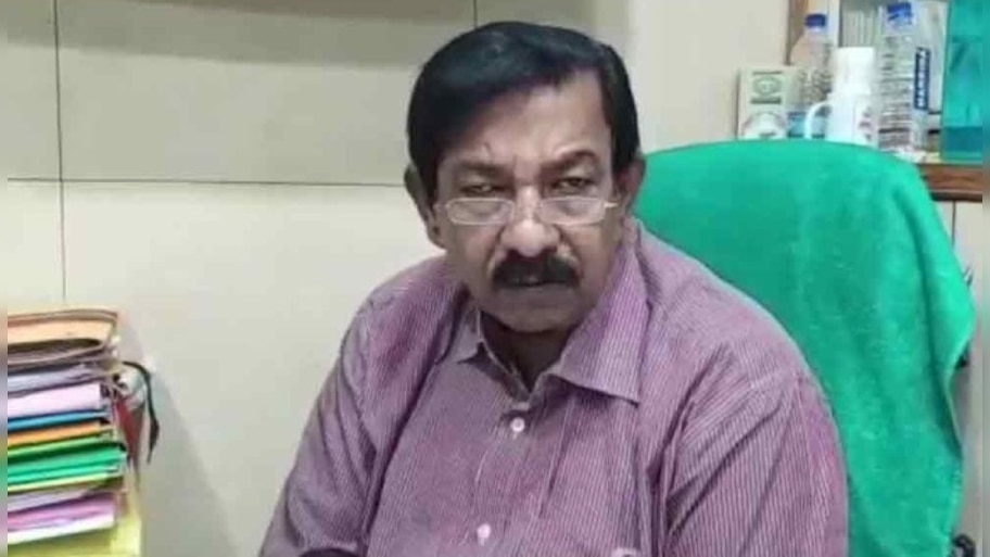 চিটফান্ড-কাণ্ডে CBI-এর হাতে গ্রেফতার তৃণমূলের নেতা প্রণব চট্টোপাধ্যায় ...