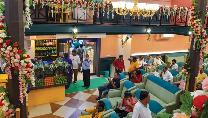 Executive Lounge in Howrah Station: হাওড়া স্টেশনে চালু হল ঝাঁ চকচকে ...
