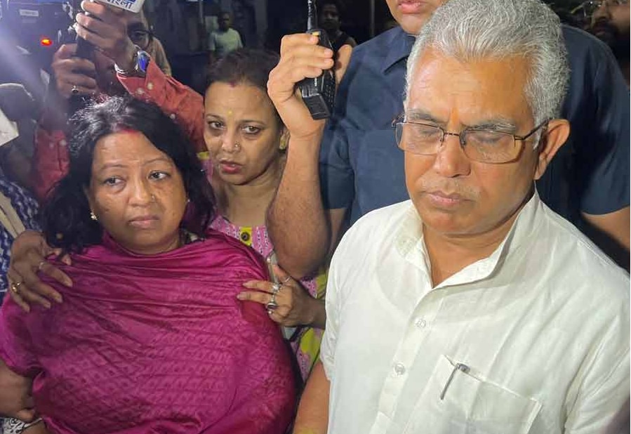 'মদ খেয়ে বেধড়ক মারত রিঙ্কুকে, দ্বিতীয় বিয়েও করে রাজা...', ছেলের মৃত্যুতে মাকে দায়ী করতেই ...