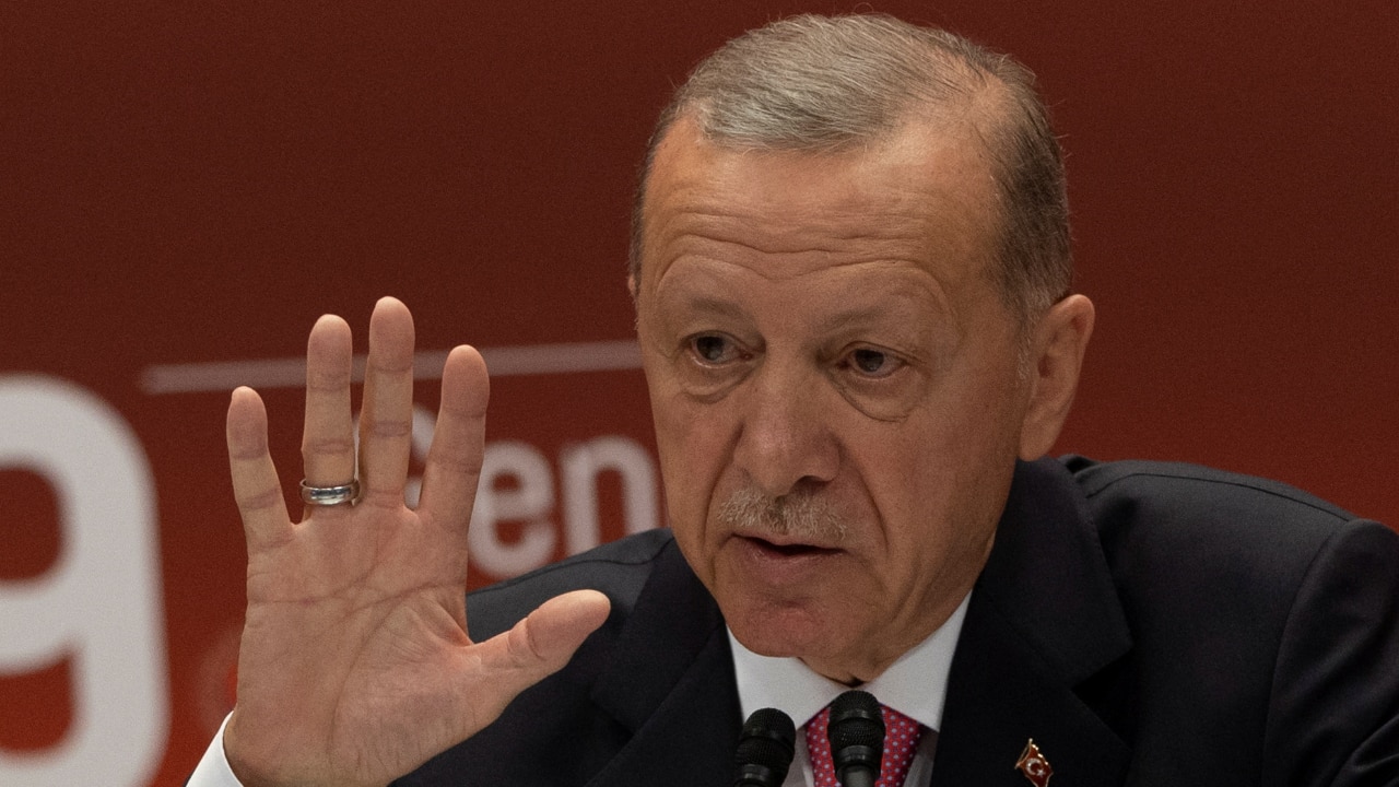 Meet Turkey President Recep Tayyip Erdogan: একসময়ে জলের বোতল বেচতেন, হতে চেয়েছিলেন ফুটবলার ...