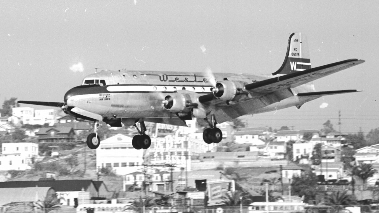 Flight 914 Explained: অলৌকিক! অবিশ্বাস্য! ৩৭ বছর আগে মাঝ আকাশে ভ্যানিশ ...