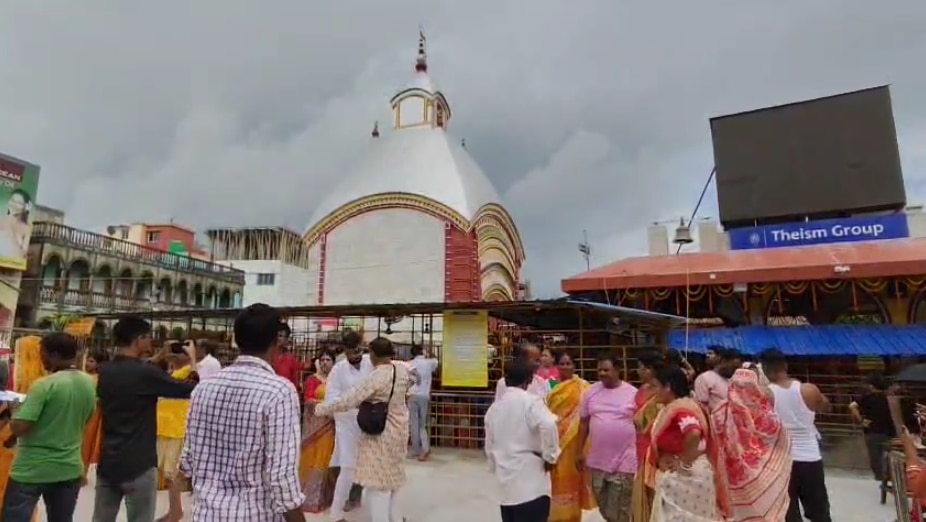 Phalaharini Kali Puja 2025: ফলহারিণী অমাবস্যায় জমজমাট তারাপীঠ, দেখে ...