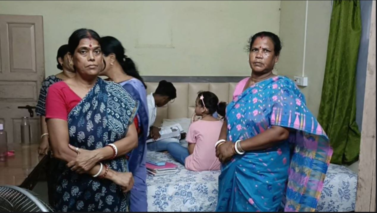 Burdwan: বর্ধমানে অন্তর্ধান রহস্য়! বাড়ি থেকে হঠাত্‍ উধাও শিল্পী, তাহলে কি... উত্‍কণ্ঠায় ...