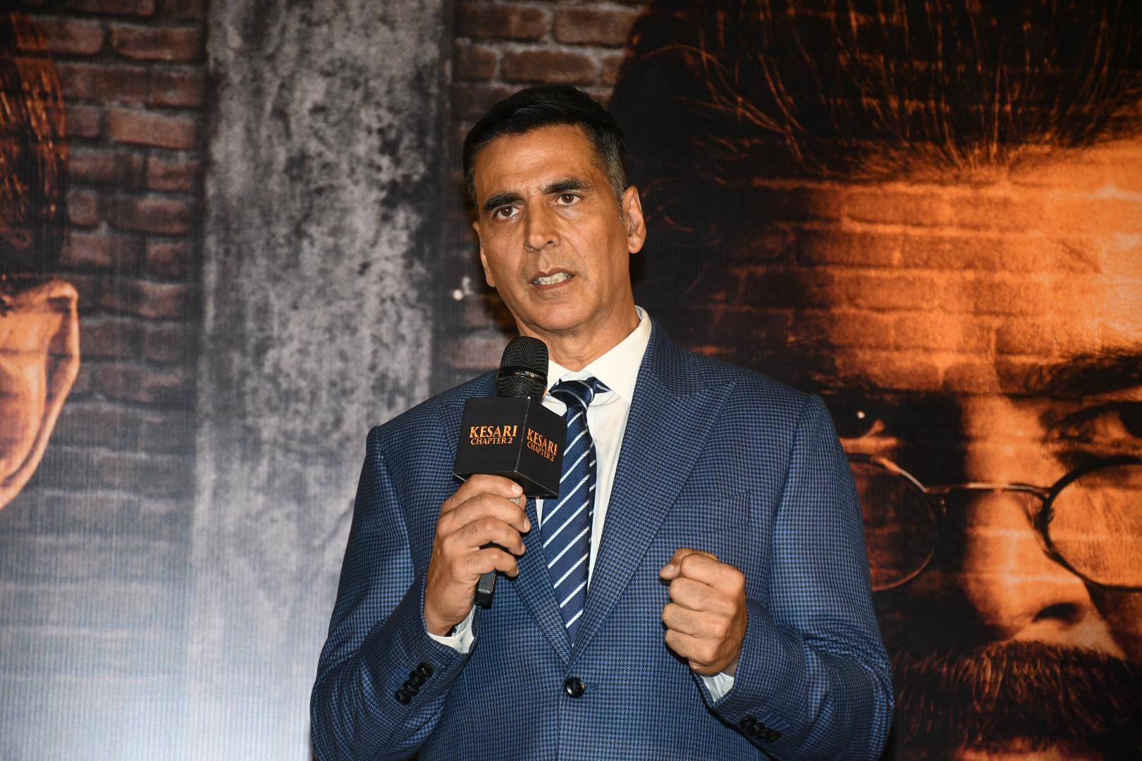 'লজ্জা করে না বাঙালি বিপ্লবীদের অসম্মান করতে?', অক্ষয়ের ছবিকে তুলোধোনা ...