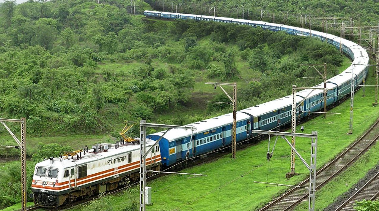 Safest Seats: বিমানে, ট্রেনে, বাসে, গাড়িতে কোন কোন সিট নিরাপদ? আমদাবাদ উড়ান দুর্ঘটনার মতো ঘটনা ...