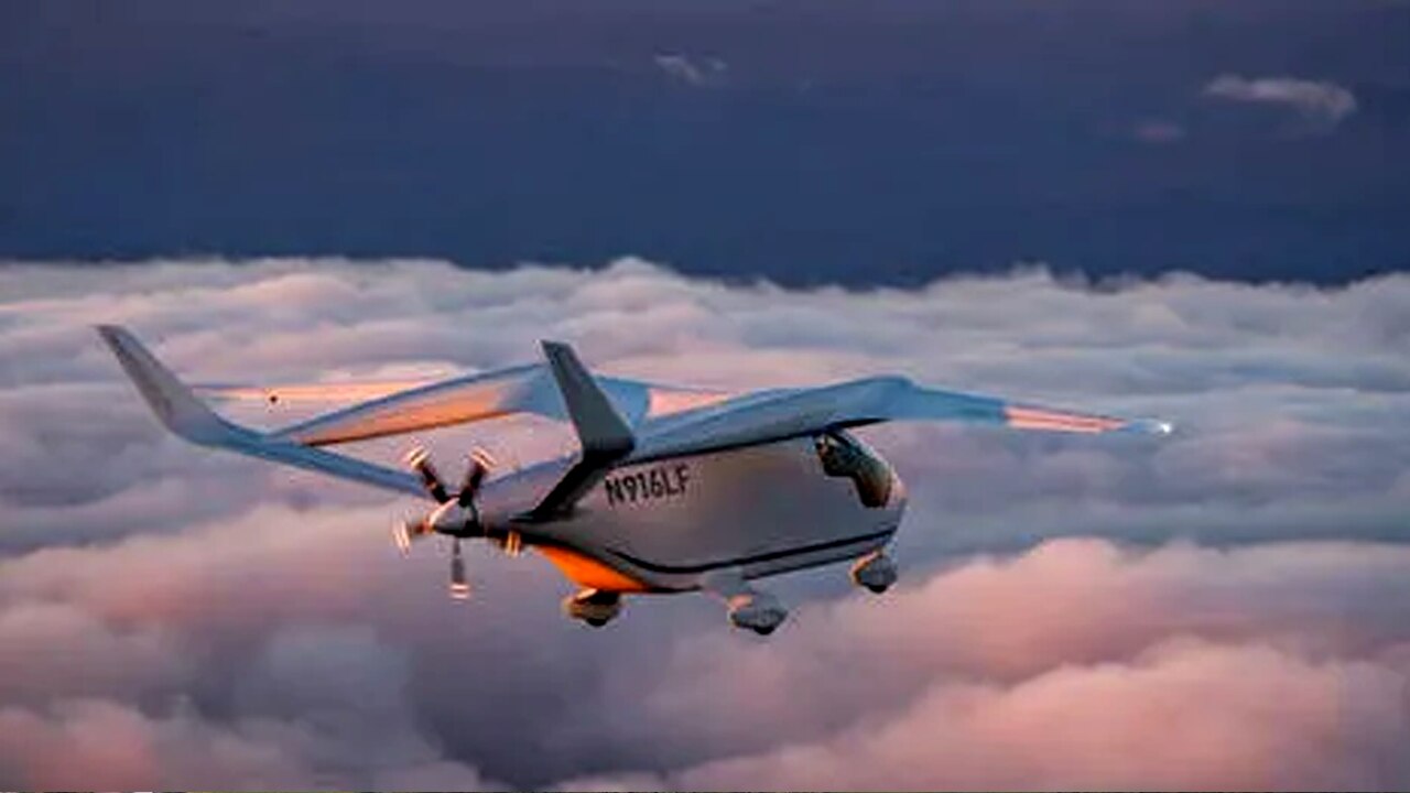 World First Electric Plane: আকাশে বিপ্লব! আধ ঘণ্টায় ১৩০ কিমি উড়ল ...