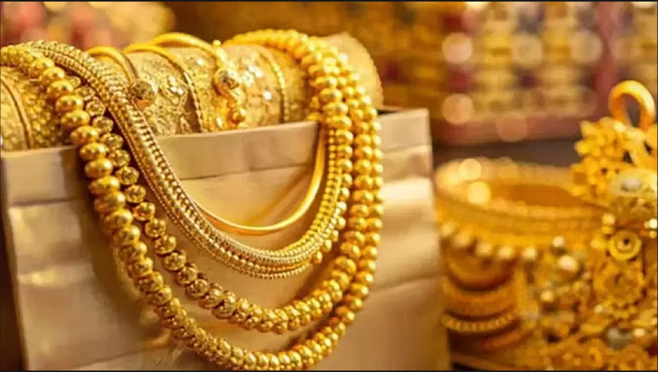 Big Fall in Gold Price: প্রায় ৩৪ হাজার টাকা কমল সোনার দাম? যুদ্ধ আর ...