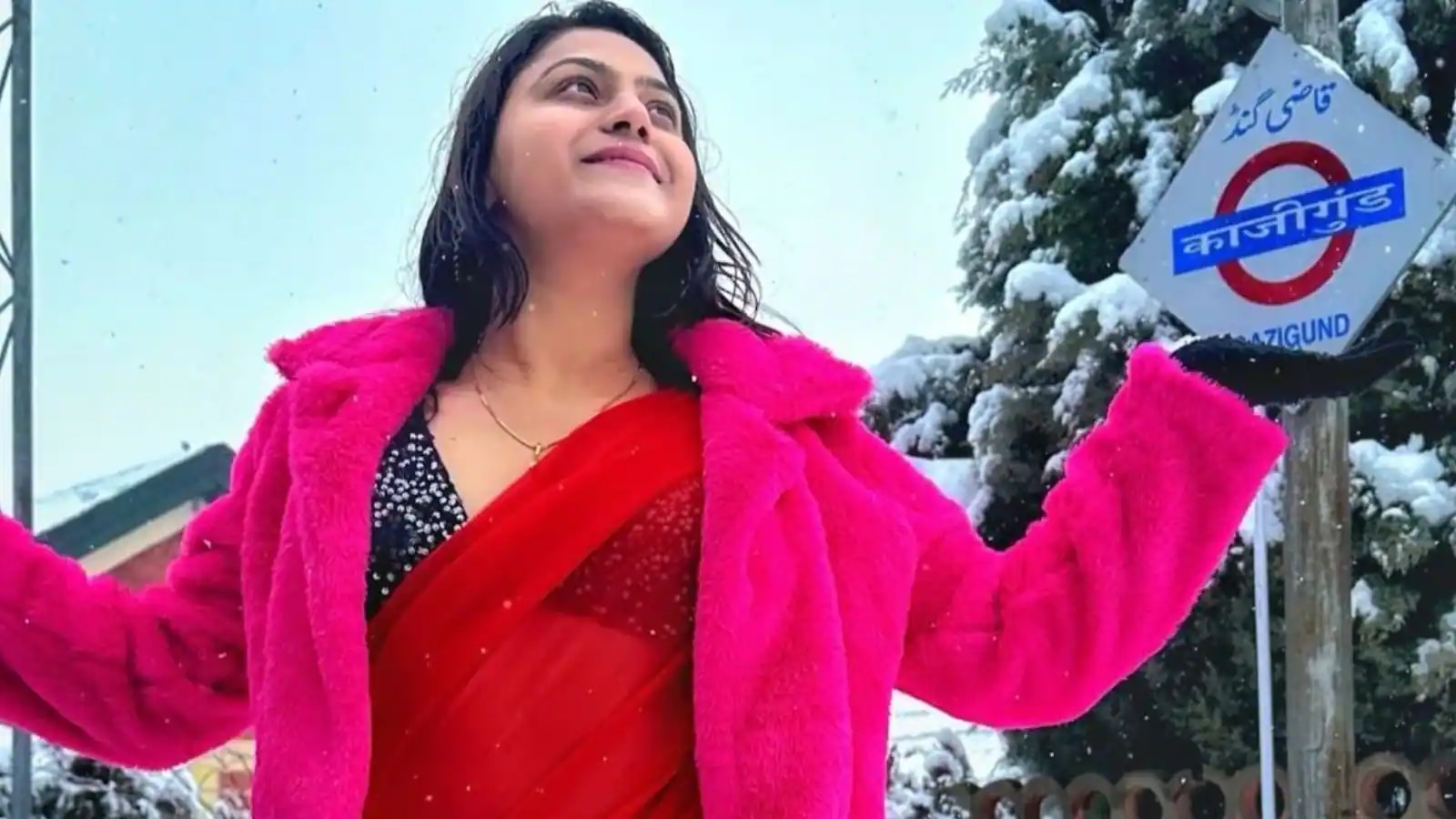 পাকচর জ্যোতি কেরালা পর্যটনের মুখ! চুক্তি প্রকাশ্যে আসতেই বিপাকে ...