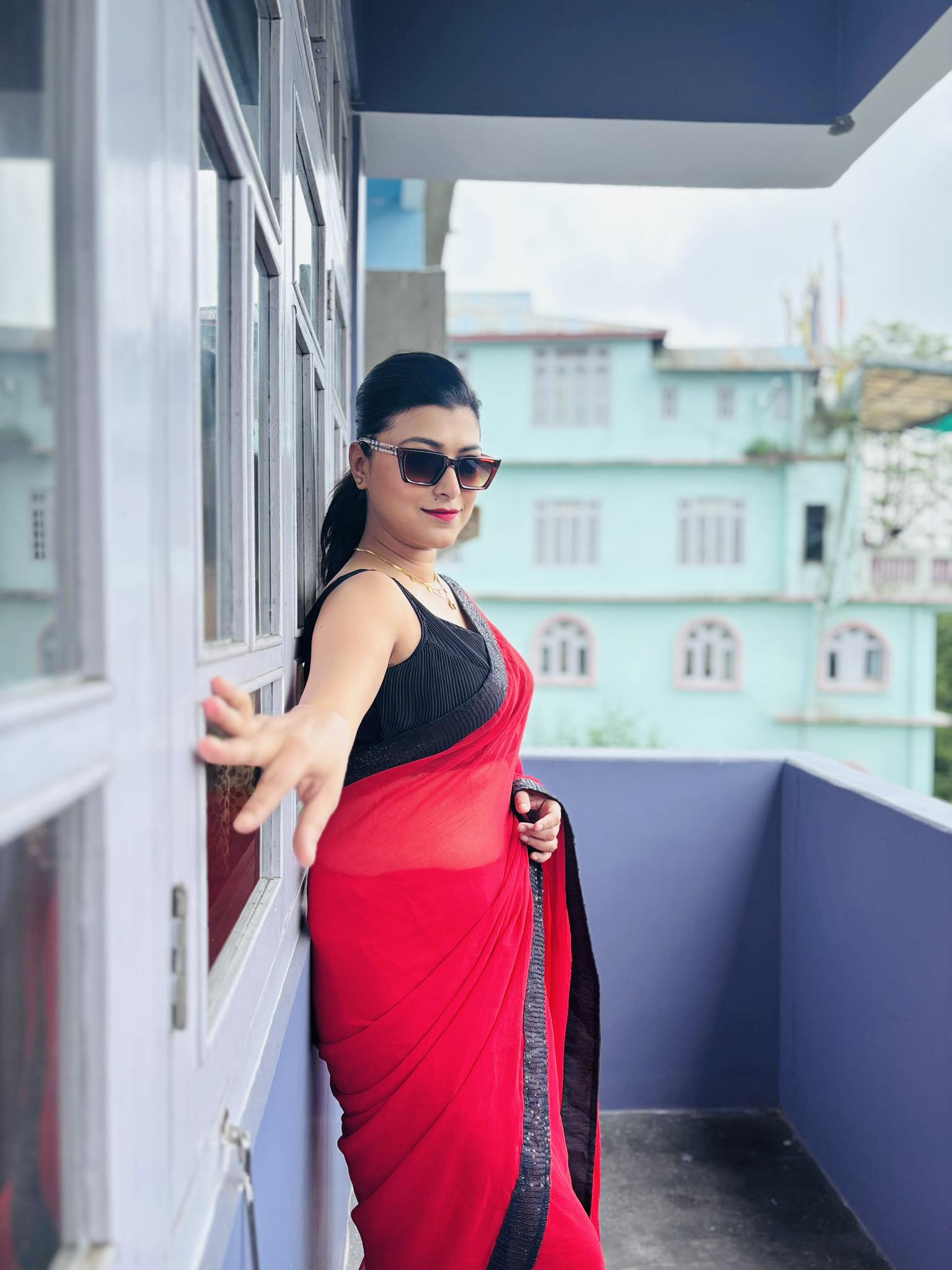 হাতেনাতে স্বামীর পরকীয়া ধরতেই মানহানির মামলা! 'কিডনি বেচে হলেও লড়ব ...