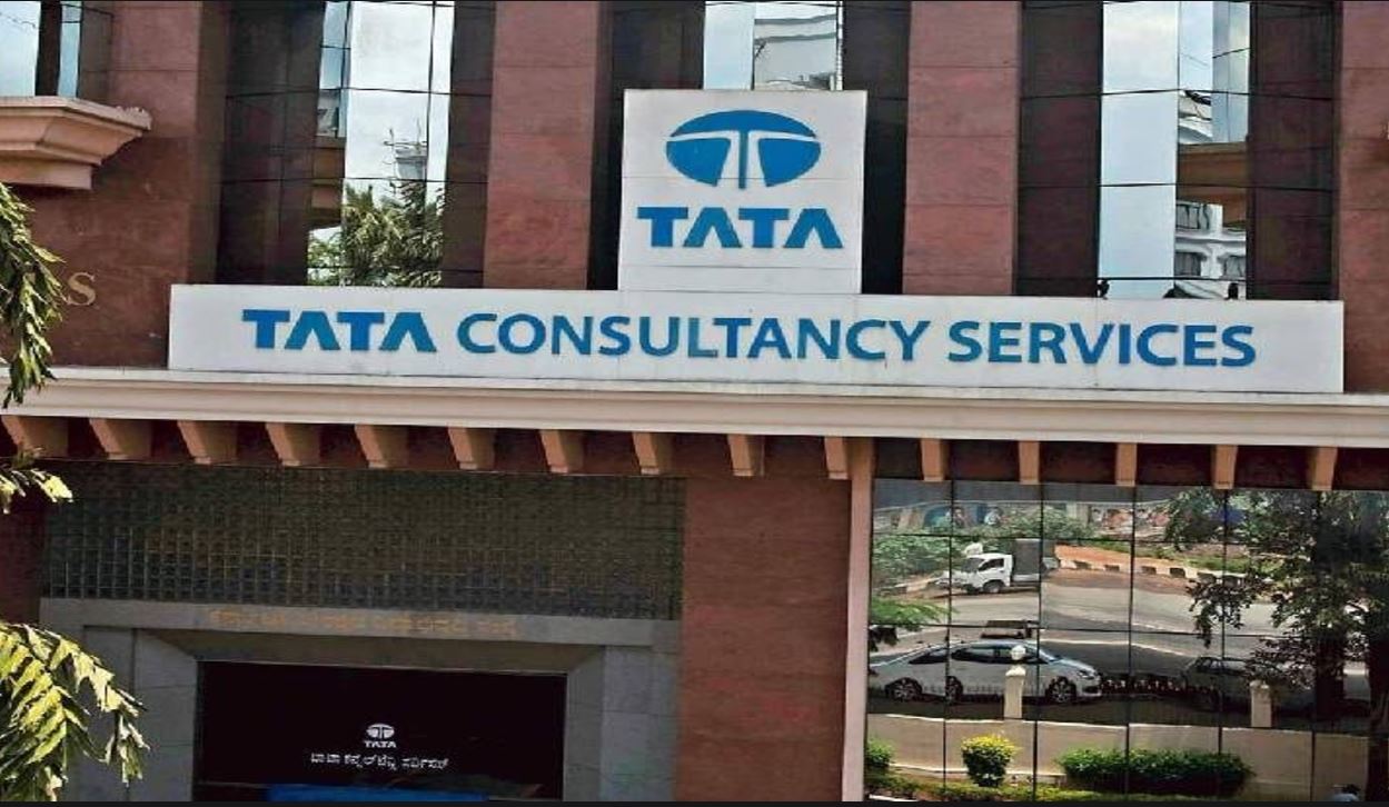 ১২০০০ কর্মী ছাঁটাইয়ের পর বড় পদক্ষেপ TCS-এর, বাড়ছে ৮০% কর্মীর বেতন ...