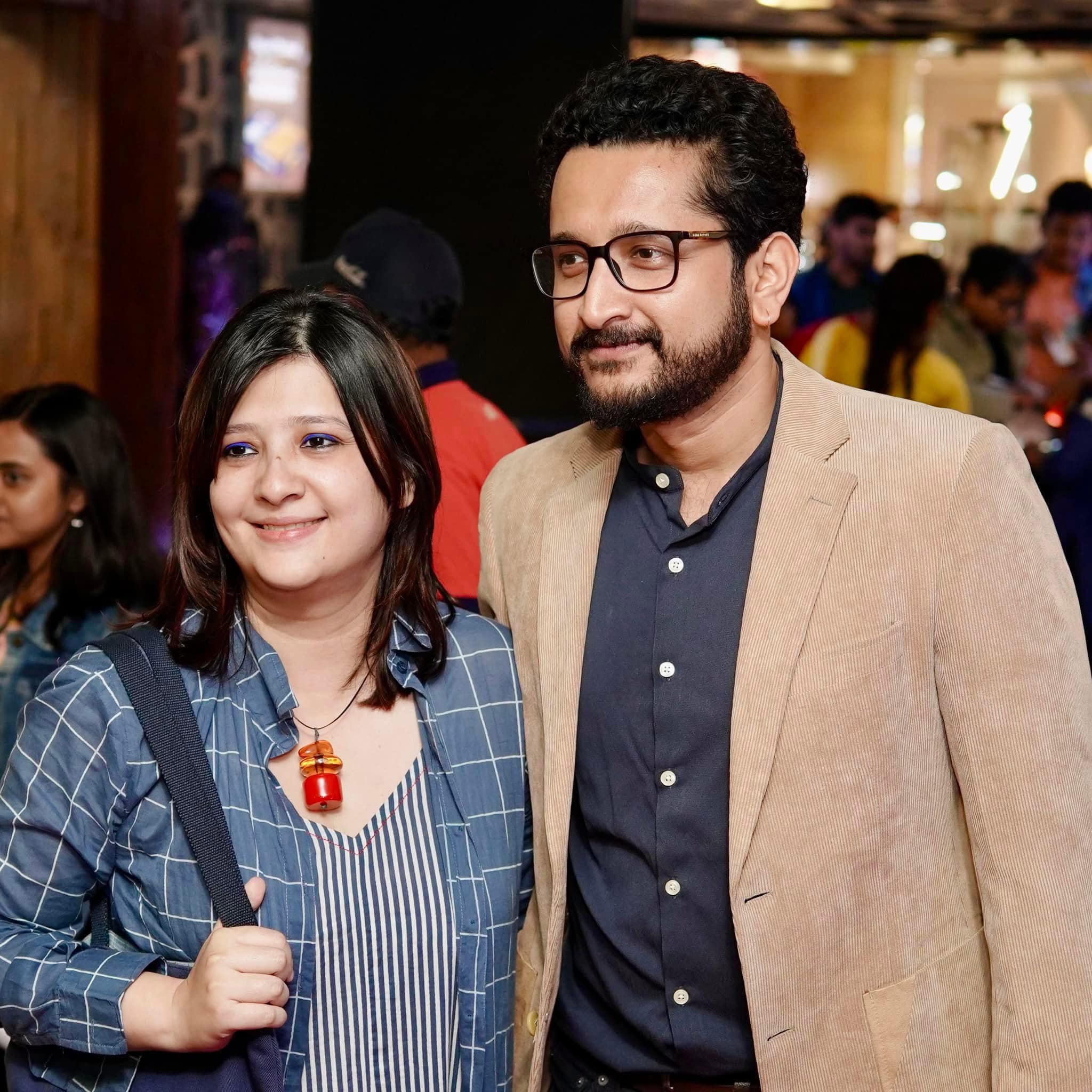 Parambrata Piya Son Photo: কখনও ছেলেকে খাওয়াচ্ছেন, কখনও আদরে জড়িয়ে ধরছেন! পরম-পিয়ার ছেলের ...