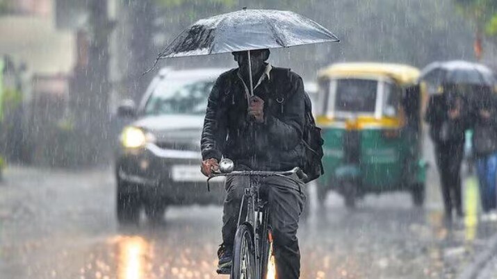 Rain alert: ৯ জেলায় জারি অ্যালার্ট! ঝড়জল দুর্যোগ আগামী ৩ ঘণ্টা... | Weather Update Rain Alert ...
