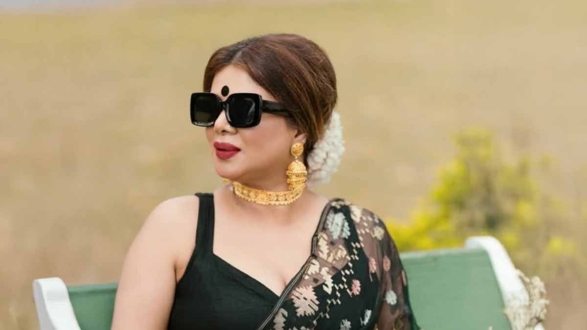 শরীরী হিল্লোলে ঝড় তোলা বাঙালি অনুষ্কার এটাই কাজ! নামী মলের দামি স্পায়ে সিরিয়ালের মেয়েদের ...