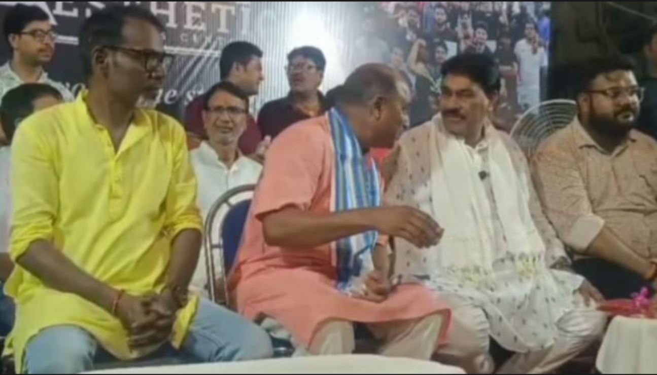 Durga Puja 2025: একদিনে ২৯! পুজোর উদ্বোধনে সেঞ্চুরি পার বর্ধমানের 'সেলিব্রিটি' বিধায়কের.... TMC ...