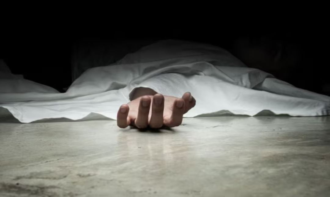 Beach Horror: সমুদ্র সৈকতের পাশে পড়ে হাত-পা বাঁধা নাবালিকার নিথর দেহ ...