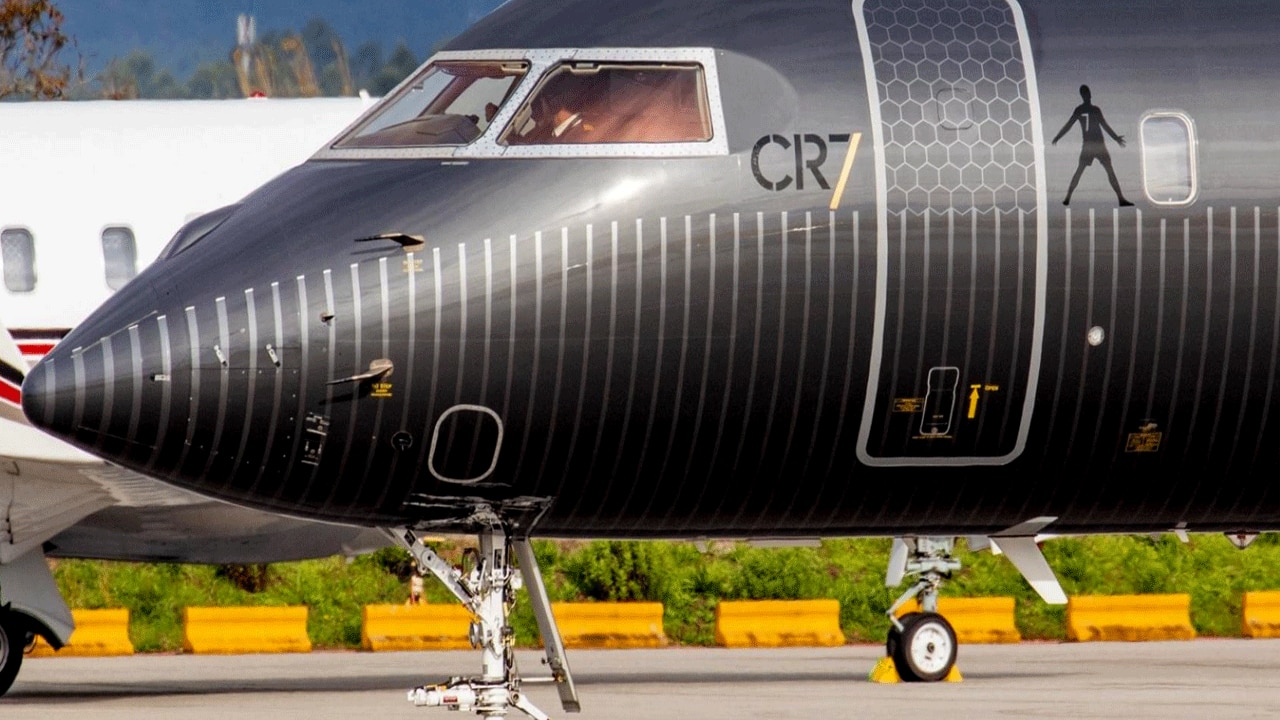 Lionel Messi’s Private Jet: প্রাইভেট জেটেই ভারতে মেসি! দাম কত জানেন ...