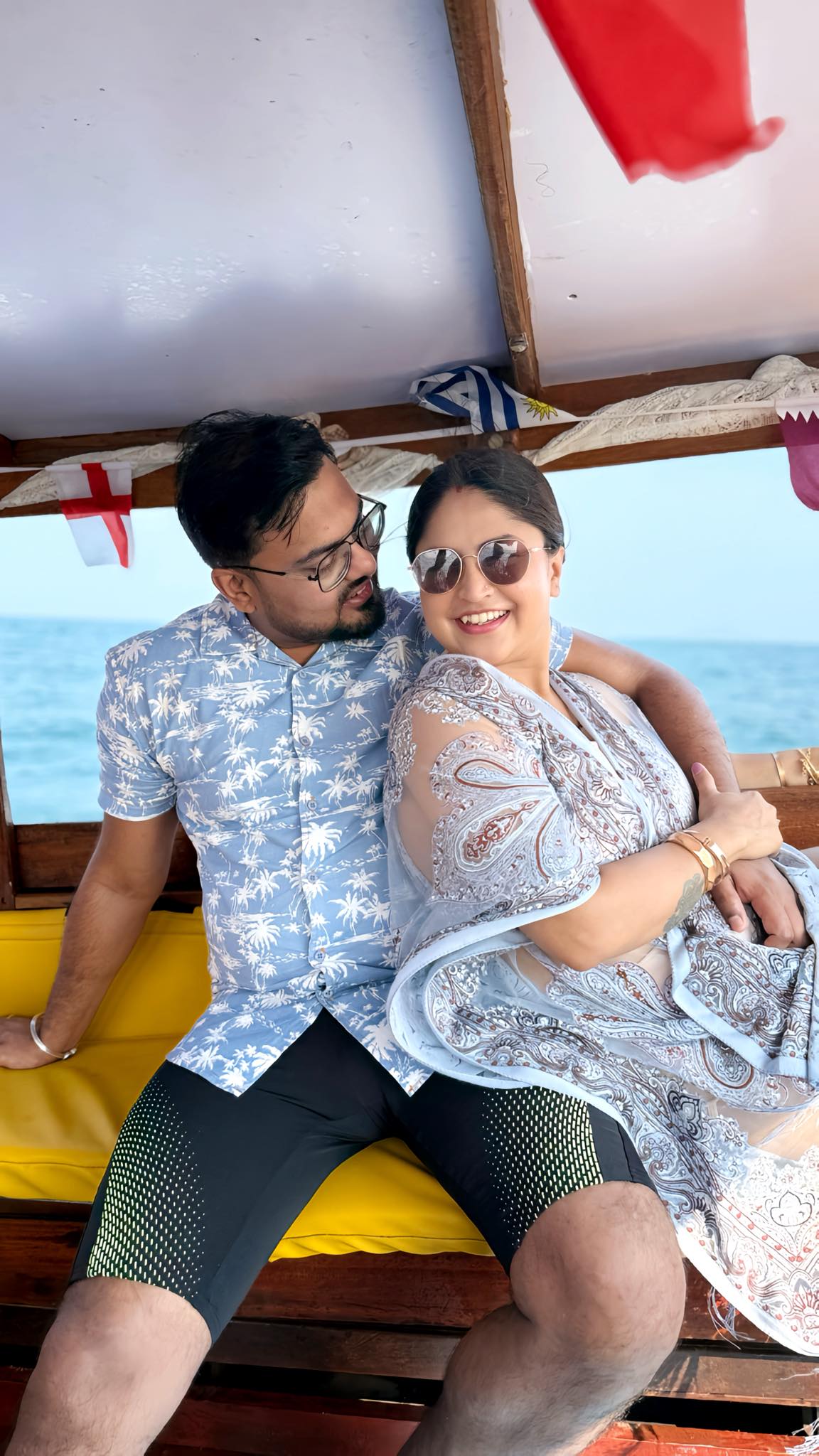 লাইভে দেবলীনা মা-দিদি | News in Bengali