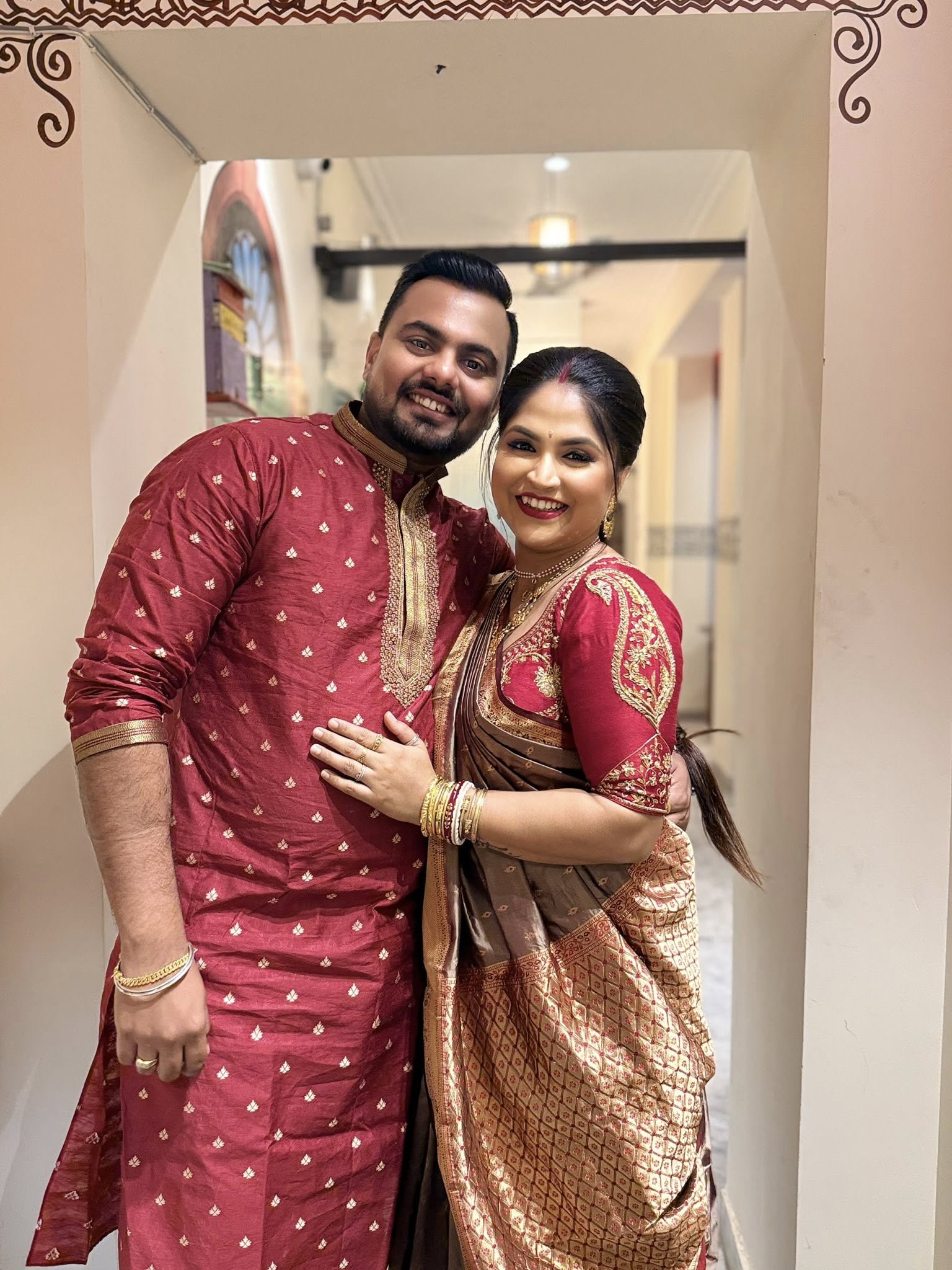 'বিপদে পড়ে রাত ৩টের সময় ফোন করে দেবলীনা', গায়িকাকে দেখতে হাসপাতালে ...