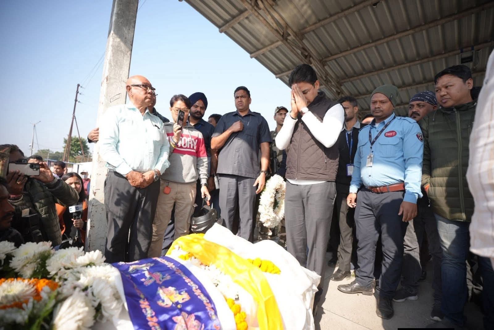 পাহাড়ে ফিরল ইন্ডিয়ান আইডল প্রশান্তের নিথর দেহ, বাগডোগরা থেকে ...