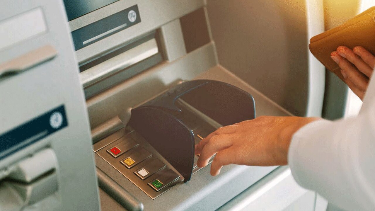 SBI ATM Fee Hike: আপনার SBI-তে অ্যাকাউন্ট? ATM-এ ঢোকার আগে এখনই জানুন ...
