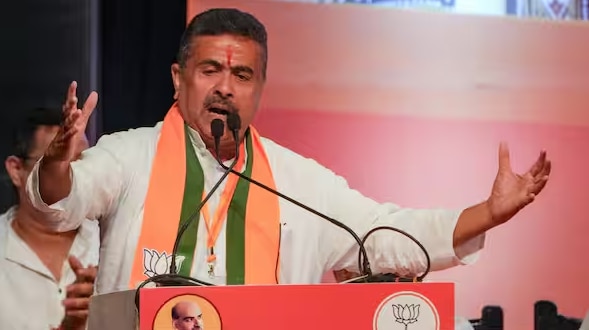 যুবশক্তি ভরসা কার্ডে প্রতি মাসে ব্যাংকে ঢুকবে ৩০০০, কারা পাবেন সুবিধা ...